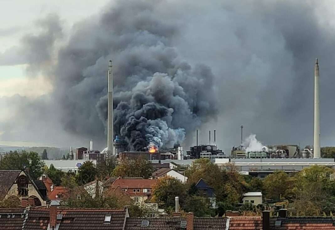 Warnung der Bevölkerung: Großbrand in Worms